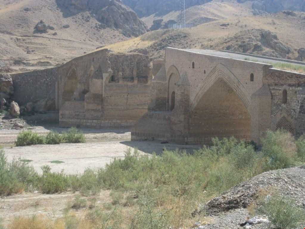 Miyaneh's Information | tishineh tourism