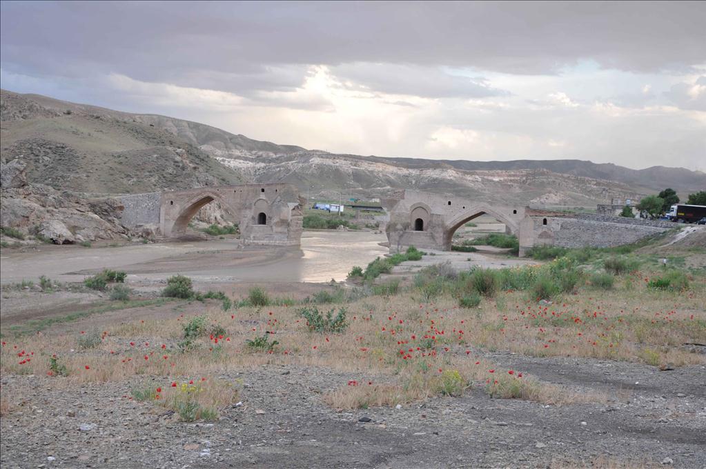 Miyaneh's Information | tishineh tourism