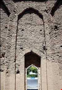 chehel dokhtar castle | tishineh tourism