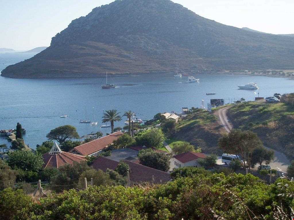 Xuma Beach | tishineh tourism