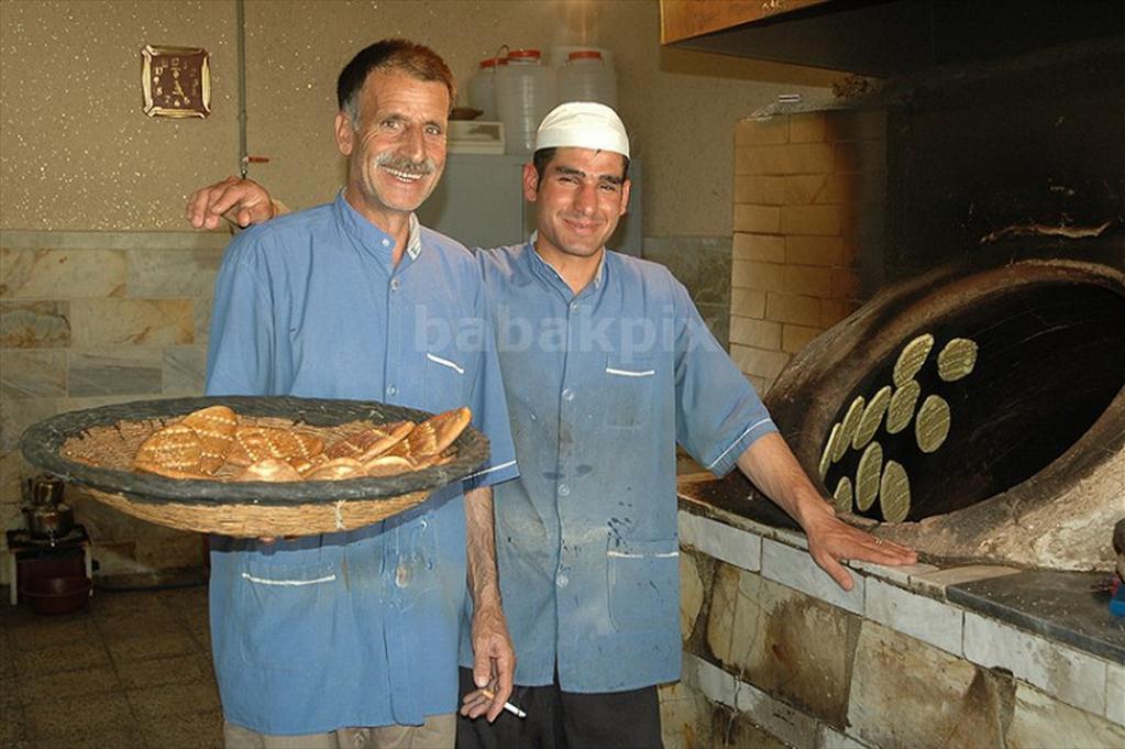Fatir bread ( Naan Fatir ) | tishineh tourism